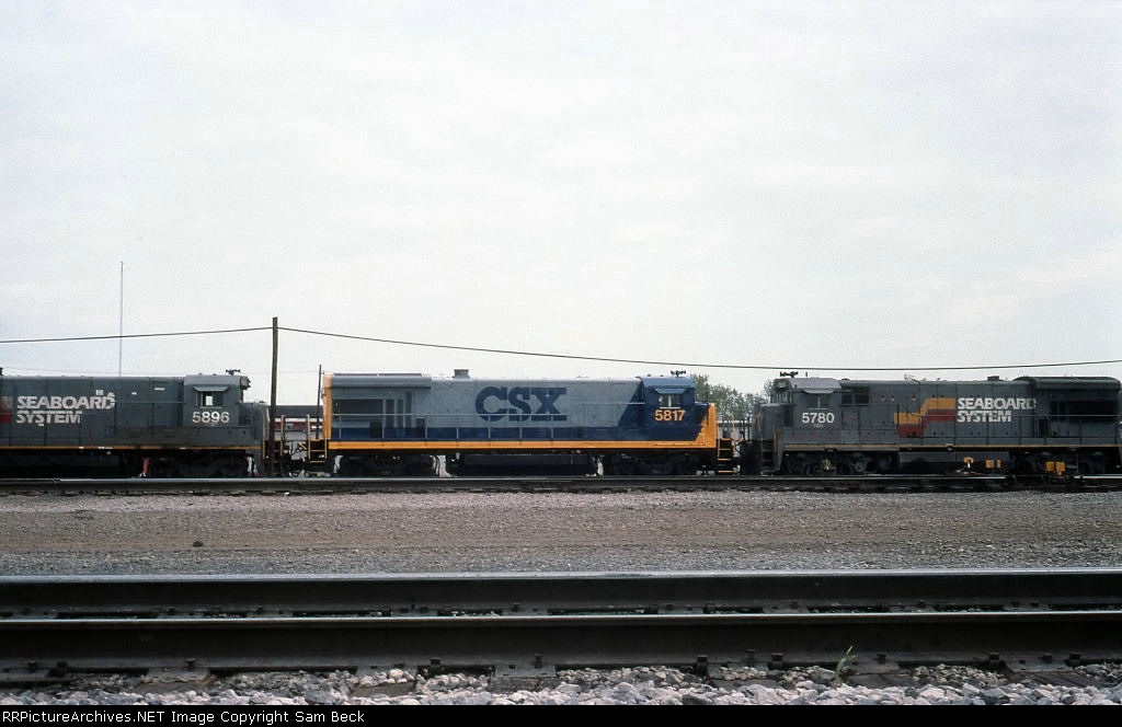 CSX 5817 and 5780